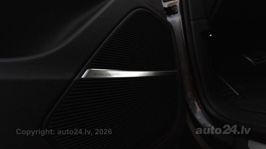 Pelēks Audi Q8 2019 Tartu, ar dzinēja tilpumu 3.00 L un nobraukumu 173 tūkst. km par 47900 €, foto 16 vietnē AUTOMOTO.COM.LV