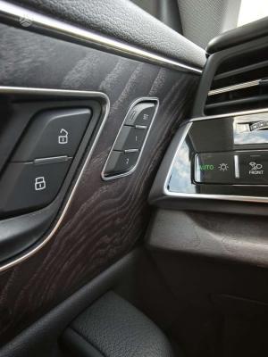 Pelēks Audi Q8 2019 Viļņa, ar dzinēja tilpumu 3.00 L un nobraukumu 133 tūkst. km par 43000 €, foto 29 vietnē AUTOMOTO.COM.LV