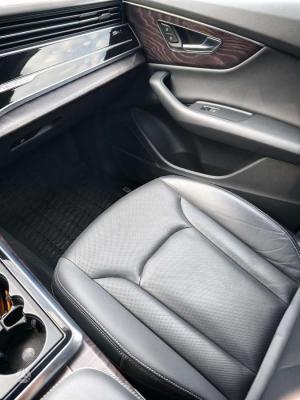 Pelēks Audi Q8 2019 Viļņa, ar dzinēja tilpumu 3.00 L un nobraukumu 133 tūkst. km par 43000 €, foto 31 vietnē AUTOMOTO.COM.LV