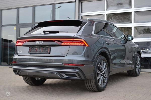Grey Audi Q8 2019 in Vilnius, with an engine capacity of 2.97 L and mileage of 120 thousand km for 47000 €, photo 9 on AUTOMOTO.COM.LV