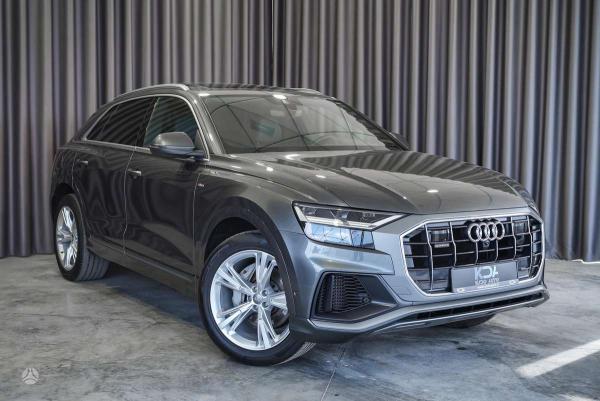 Grey Audi Q8 2019 in Marijampole, with an engine capacity of 3.00 L and mileage of 61 thousand km for 40950 €, photo 1 on AUTOMOTO.COM.LV