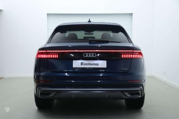 Grey Audi Q8 2020 in Vilnius, with an engine capacity of 3.00 L and mileage of 65 thousand km for 52300 €, photo 7 on AUTOMOTO.COM.LV