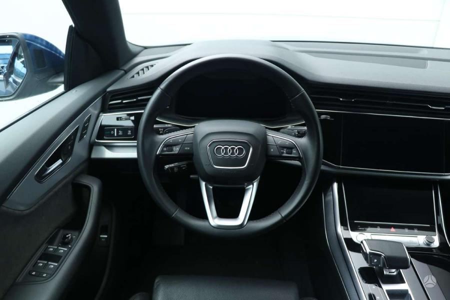 Grey Audi Q8 2020 in Vilnius, with an engine capacity of 3.00 L and mileage of 70 thousand km for 51900 €, photo 21 on AUTOMOTO.COM.LV