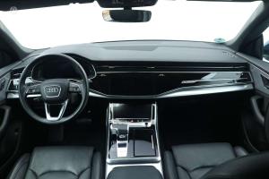 Grey Audi Q8 2020 in Vilnius, with an engine capacity of 3.00 L and mileage of 70 thousand km for 51900 €, photo 25 on AUTOMOTO.COM.LV