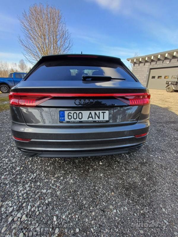 Grey Audi Q8 2020 in Tallinn, with an engine capacity of 3.00 L and mileage of 130 thousand km for 47500 €, photo 2 on AUTOMOTO.COM.LV