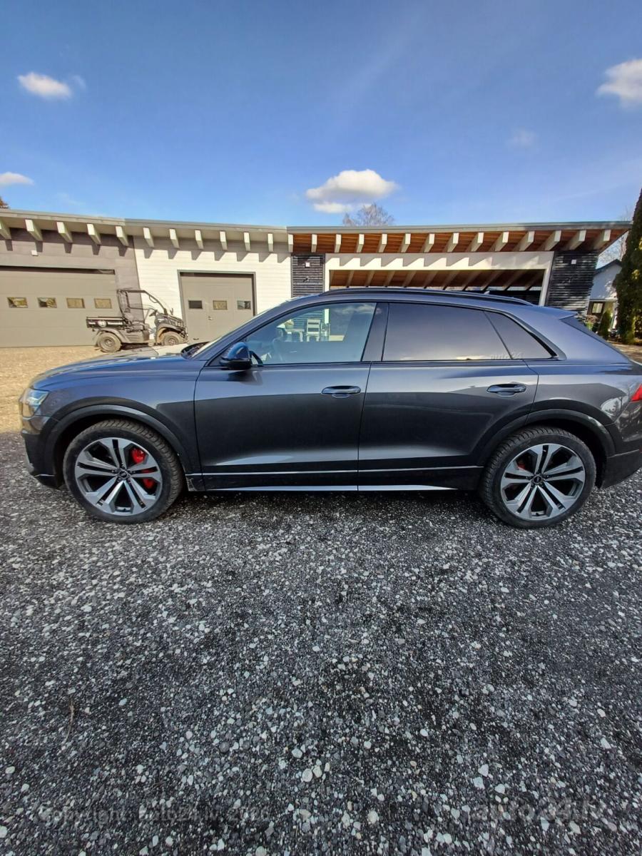 Pelēks Audi Q8 2020 Tallina, ar dzinēja tilpumu 3.00 L un nobraukumu 130 tūkst. km par 47500 €, foto 3 vietnē AUTOMOTO.COM.LV
