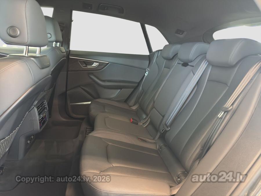 Grey Audi Q8 2020 in Tallinn, with an engine capacity of 3.00 L and mileage of 132 thousand km for 49900 €, photo 9 on AUTOMOTO.COM.LV