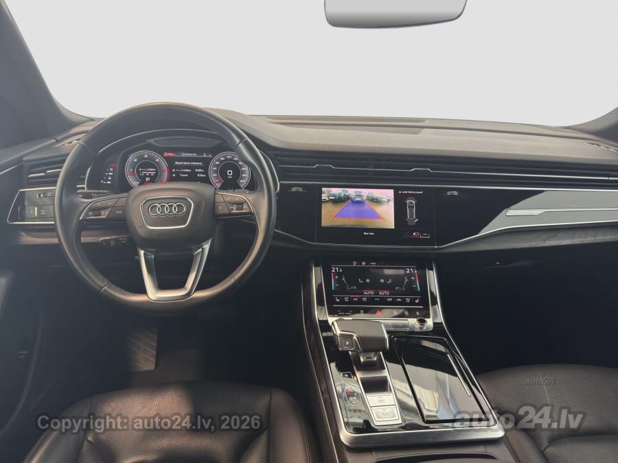Grey Audi Q8 2020 in Tallinn, with an engine capacity of 3.00 L and mileage of 132 thousand km for 49900 €, photo 10 on AUTOMOTO.COM.LV