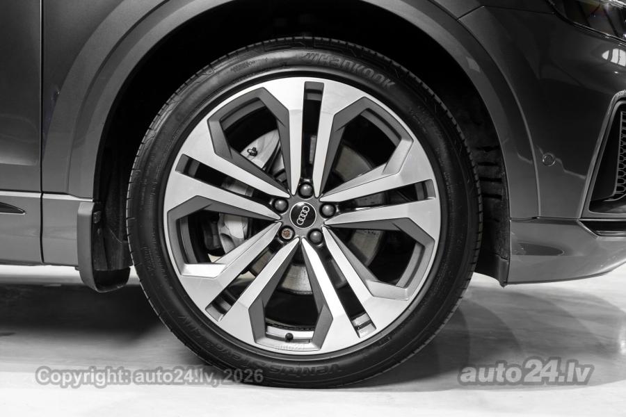 Grey Audi Q8 2020 in Riga, with an engine capacity of 3.00 L and mileage of 108 thousand km for 52490 €, photo 8 on AUTOMOTO.COM.LV