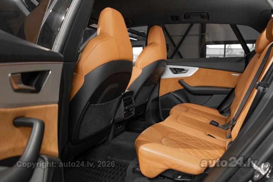 Grey Audi Q8 2020 in Riga, with an engine capacity of 3.00 L and mileage of 108 thousand km for 52490 €, photo 14 on AUTOMOTO.COM.LV