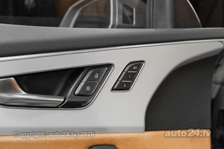 Grey Audi Q8 2020 in Riga, with an engine capacity of 3.00 L and mileage of 108 thousand km for 52490 €, photo 17 on AUTOMOTO.COM.LV