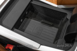 Grey Audi Q8 2020 in Riga, with an engine capacity of 3.00 L and mileage of 108 thousand km for 52490 €, photo 29 on AUTOMOTO.COM.LV