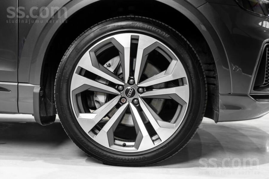Grey Audi Q8 2020 in Riga, with an engine capacity of 3.00 L and mileage of 108 thousand km for 52490 €, photo 8 on AUTOMOTO.COM.LV