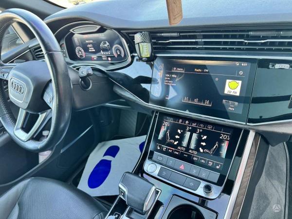 Серый Ауди Q8 2020 в Пренай, объемом двигателя 3.00 л и пробегом 134 тыс. км за 38399 €, фото 7 на AUTOMOTO.COM.LV