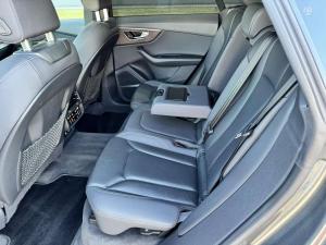 Pelēks Audi Q8 2020 Prienai, ar dzinēja tilpumu 3.00 L un nobraukumu 134 tūkst. km par 38399 €, foto 13 vietnē AUTOMOTO.COM.LV