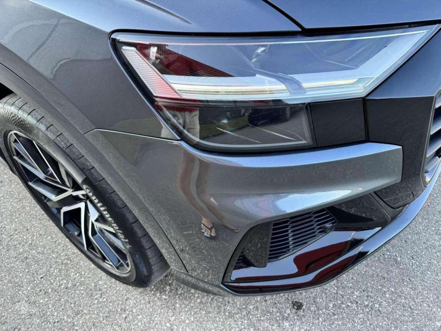 Pelēks Audi Q8 2020 Prienai, ar dzinēja tilpumu 3.00 L un nobraukumu 134 tūkst. km par 38399 €, foto 14 vietnē AUTOMOTO.COM.LV