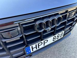Pelēks Audi Q8 2020 Prienai, ar dzinēja tilpumu 3.00 L un nobraukumu 134 tūkst. km par 38399 €, foto 24 vietnē AUTOMOTO.COM.LV