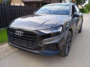 Серый Ауди Q8 2020 в Каунас, объемом двигателя 3.00 л и пробегом 49 тыс. км за 19200 €, фото  на AUTOMOTO.COM.LV