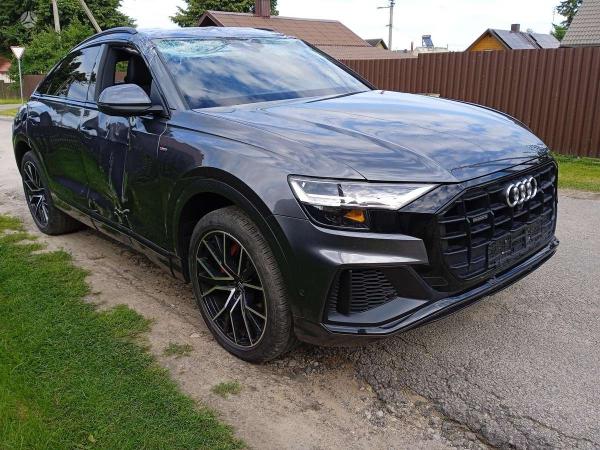 Pelēks Audi Q8 2020 Kauņa, ar dzinēja tilpumu 3.00 L un nobraukumu 49 tūkst. km par 19200 €, foto 5 vietnē AUTOMOTO.COM.LV