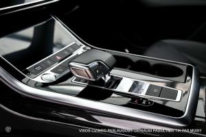 Grey Audi Q8 2020 in Kretinga, with an engine capacity of 3.00 L and mileage of 172 thousand km for 37199 €, photo 26 on AUTOMOTO.COM.LV