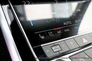 Grey Audi Q8 2020 in Kretinga, with an engine capacity of 3.00 L and mileage of 172 thousand km for 37199 €, photo 42 on AUTOMOTO.COM.LV