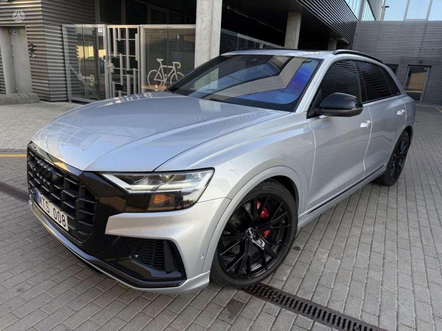Grey Audi Q8 2020 in Vilnius, with an engine capacity of 3.00 L and mileage of 82 thousand km for 41499 €, photo 5 on AUTOMOTO.COM.LV