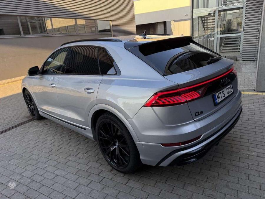 Grey Audi Q8 2020 in Vilnius, with an engine capacity of 3.00 L and mileage of 82 thousand km for 41499 €, photo 14 on AUTOMOTO.COM.LV