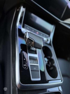 Grey Audi Q8 2020 in Vilnius, with an engine capacity of 3.00 L and mileage of 82 thousand km for 41499 €, photo 17 on AUTOMOTO.COM.LV