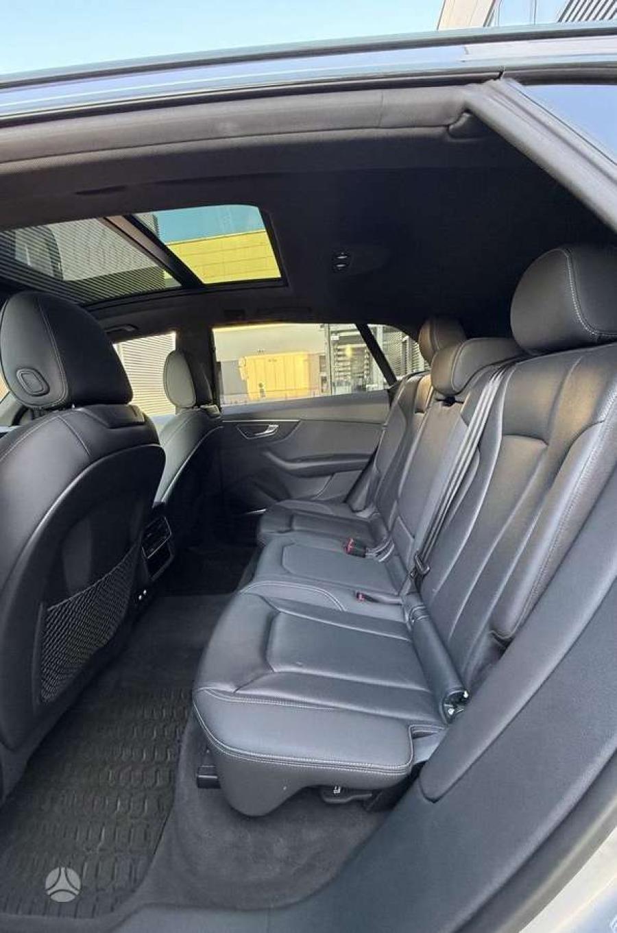 Grey Audi Q8 2020 in Vilnius, with an engine capacity of 3.00 L and mileage of 82 thousand km for 41499 €, photo 20 on AUTOMOTO.COM.LV