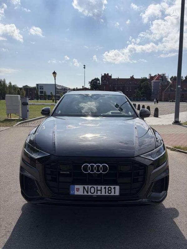 Pelēks Audi Q8 2020 Klaipėda, ar dzinēja tilpumu 3.00 L un nobraukumu 78 tūkst. km par 40900 €, foto 3 vietnē AUTOMOTO.COM.LV