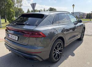 Pelēks Audi Q8 2020 Klaipėda, ar dzinēja tilpumu 3.00 L un nobraukumu 78 tūkst. km par 40900 €, foto 5 vietnē AUTOMOTO.COM.LV
