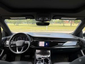 Pelēks Audi Q8 2020 Klaipėda, ar dzinēja tilpumu 3.00 L un nobraukumu 78 tūkst. km par 40900 €, foto 10 vietnē AUTOMOTO.COM.LV