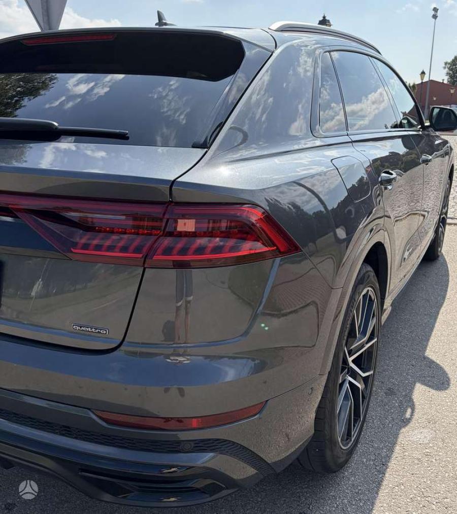 Pelēks Audi Q8 2020 Klaipėda, ar dzinēja tilpumu 3.00 L un nobraukumu 78 tūkst. km par 40900 €, foto 19 vietnē AUTOMOTO.COM.LV