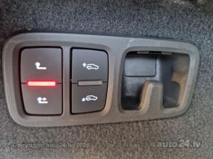 Серый Ауди Q8 2020 в Таллин, объемом двигателя 3.00 л и пробегом 147 тыс. км за 41900 €, фото 14 на AUTOMOTO.COM.LV