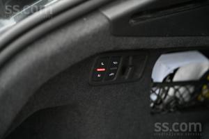 Серый Ауди Q8 2020 в Рига, объемом двигателя 4.00 л и пробегом 228 тыс. км за 53900 €, фото 31 на AUTOMOTO.COM.LV