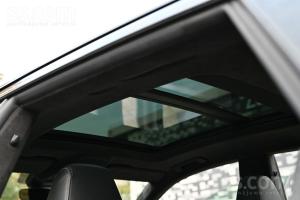 Серый Ауди Q8 2020 в Рига, объемом двигателя 4.00 л и пробегом 228 тыс. км за 53900 €, фото 33 на AUTOMOTO.COM.LV