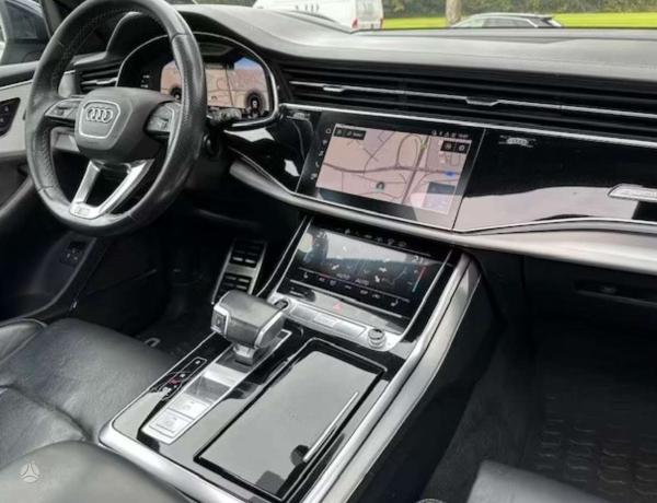 Grey Audi Q8 2021 in Vilnius, with an engine capacity of 3.00 L and mileage of 150 thousand km for 56400 €, photo 10 on AUTOMOTO.COM.LV