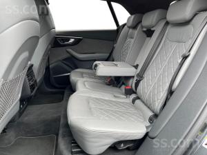 Pelēks Audi Q8 2021 Rīga, ar dzinēja tilpumu 3.00 L un nobraukumu 159 tūkst. km par 46700 €, foto 23 vietnē AUTOMOTO.COM.LV