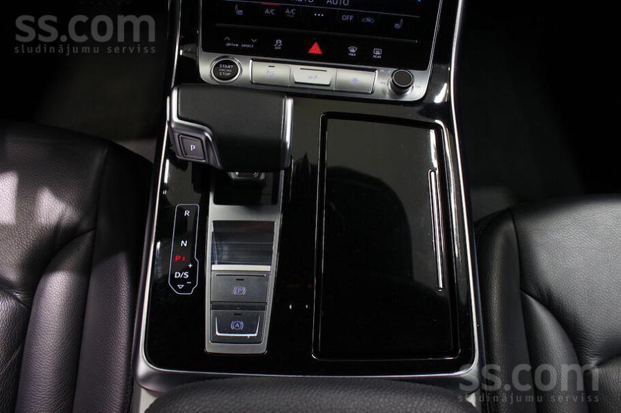 Grey Audi Q8 2022 in Riga, with an engine capacity of 3.00 L and mileage of 66 thousand km for 72000 €, photo 21 on AUTOMOTO.COM.LV