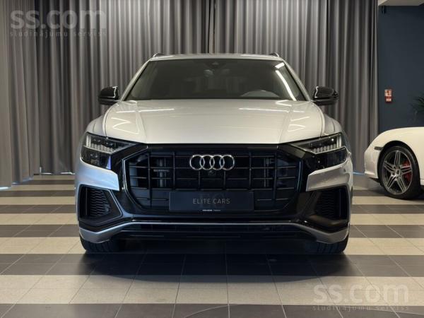 Grey Audi Q8 2022 in Riga, with an engine capacity of 3.00 L and mileage of 186 thousand km for 47990 €, photo 2 on AUTOMOTO.COM.LV