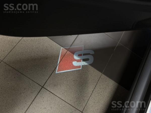 Grey Audi Q8 2022 in Riga, with an engine capacity of 3.00 L and mileage of 186 thousand km for 47990 €, photo 8 on AUTOMOTO.COM.LV