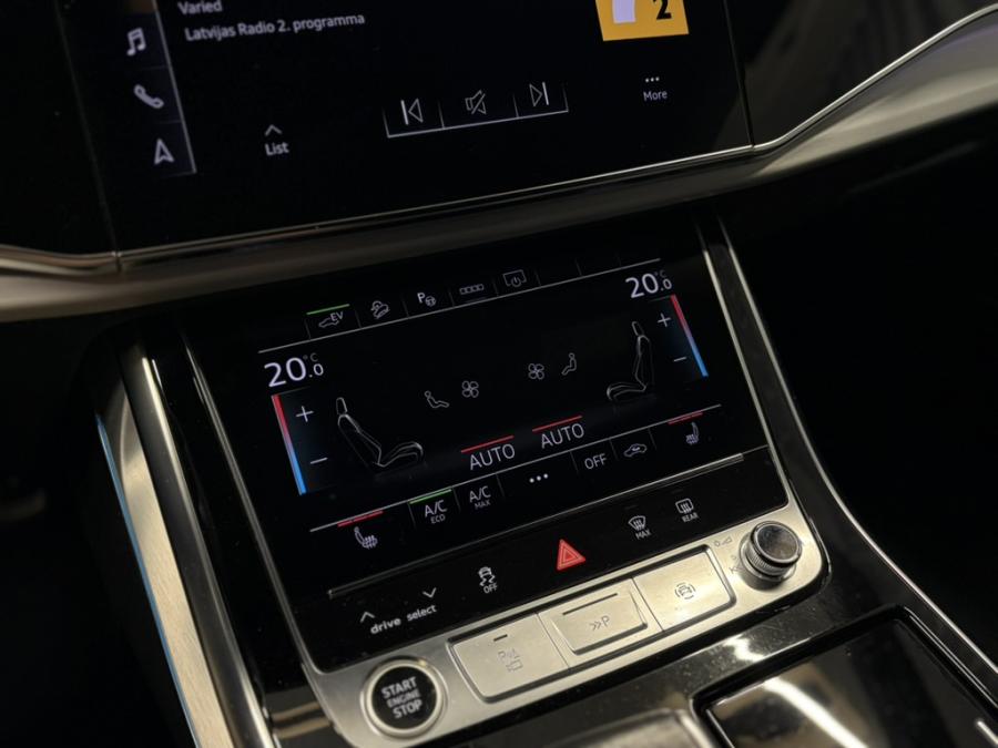Pelēks Audi Q8 2022 Rīga, ar dzinēja tilpumu 3.00 L un nobraukumu 186 tūkst. km par 47990 €, foto 13 vietnē AUTOMOTO.COM.LV