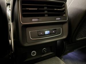Pelēks Audi Q8 2022 Rīga, ar dzinēja tilpumu 3.00 L un nobraukumu 186 tūkst. km par 47990 €, foto 22 vietnē AUTOMOTO.COM.LV