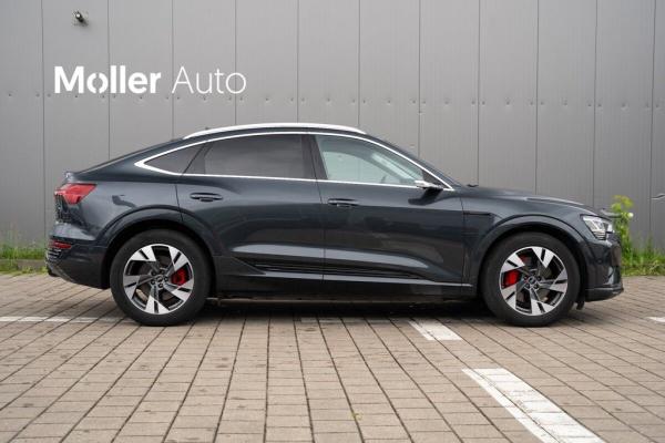 Grey Audi Q8 2023 in Vilnius, with an engine capacity of 0.00 L and mileage of 59 thousand km for 46750 €, photo 9 on AUTOMOTO.COM.LV