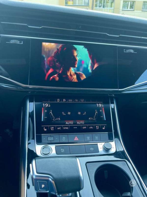 Pelēks Audi Q8 2023 Šauļi, ar dzinēja tilpumu 3.00 L un nobraukumu 30 tūkst. km par 49600 €, foto 8 vietnē AUTOMOTO.COM.LV