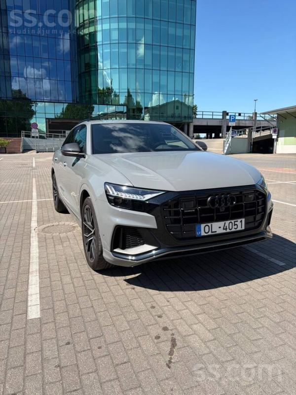 Pelēks Audi Q8 2023 Rīga, ar dzinēja tilpumu 3.00 L un nobraukumu 40 tūkst. km par 78500 €, foto 1 vietnē AUTOMOTO.COM.LV