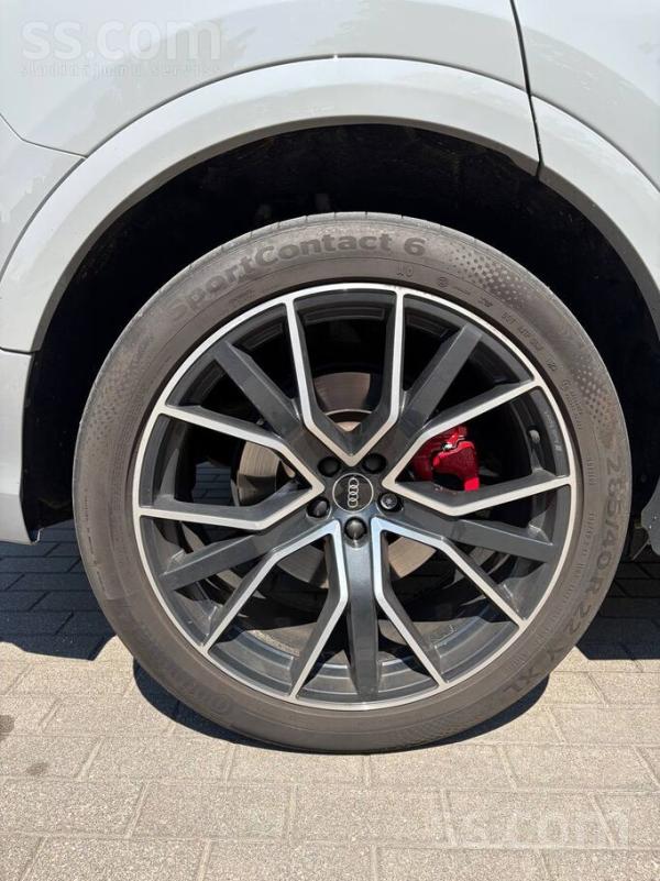 Grey Audi Q8 2023 in Riga, with an engine capacity of 3.00 L and mileage of 40 thousand km for 78500 €, photo 7 on AUTOMOTO.COM.LV