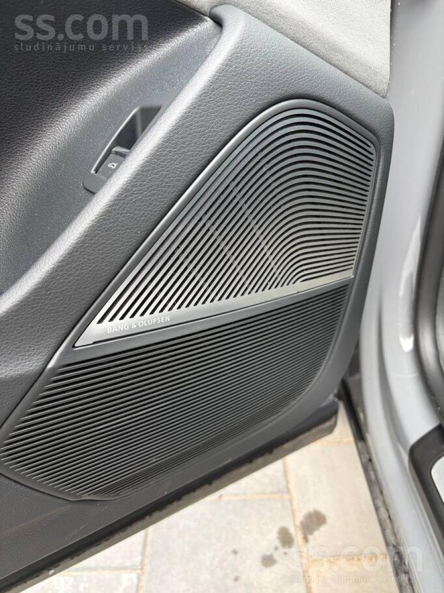Pelēks Audi Q8 2023 Rīga, ar dzinēja tilpumu 3.00 L un nobraukumu 40 tūkst. km par 78500 €, foto 17 vietnē AUTOMOTO.COM.LV