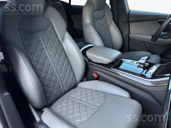 Pelēks Audi Q8 2023 Rīga, ar dzinēja tilpumu 3.00 L un nobraukumu 42 tūkst. km par 77900 €, foto 6 vietnē AUTOMOTO.COM.LV