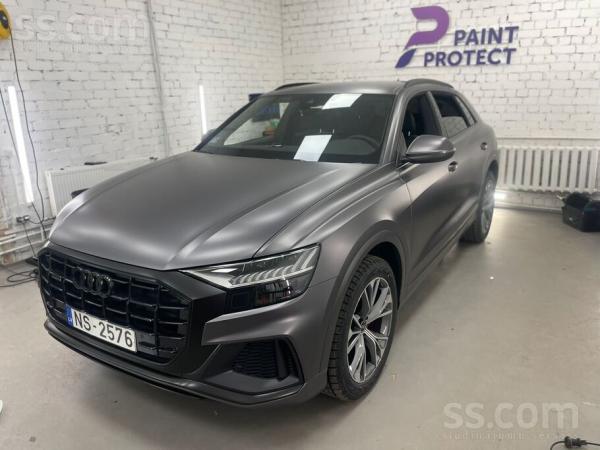 Серый Ауди Q8 2023 в Рига, объемом двигателя 3.00 л и пробегом 120 тыс. км за 59000 €, фото 3 на AUTOMOTO.COM.LV